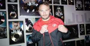 Jul : la liste de tous ses disques et singles d’or, de platine et de ...