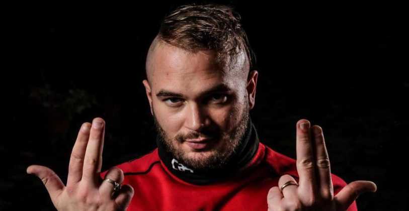 Un nouveau filtre Insta en l’honneur de Jul est disponible ! (Vidéo)