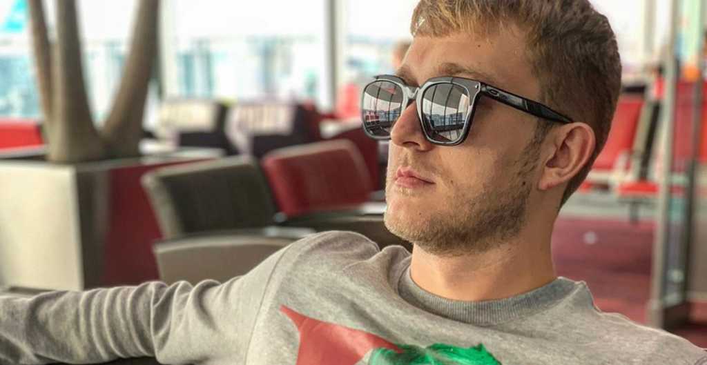 Vald annonce enfin officiellement son nouvel album et lâche quelques ...