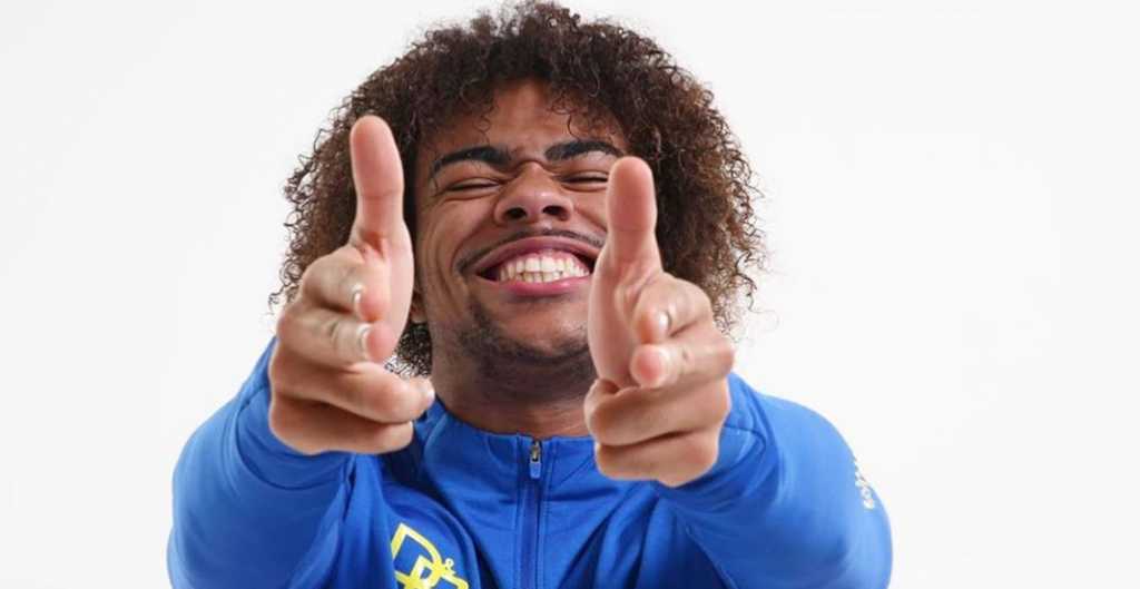 Gambi dévoile la cover et la date de sortie de son premier album ! (Vidéo)